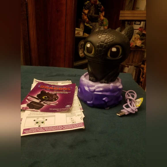 Toys | Dreamworks Dragons Flying Toothless Interactive Dragon Lights ...